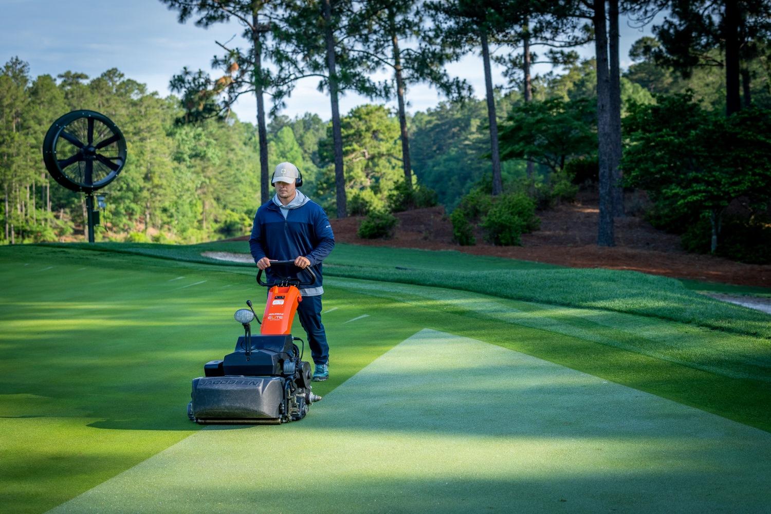 Eclipse 2 ELiTE (Sports/Reel Mowers) | Jacobsen