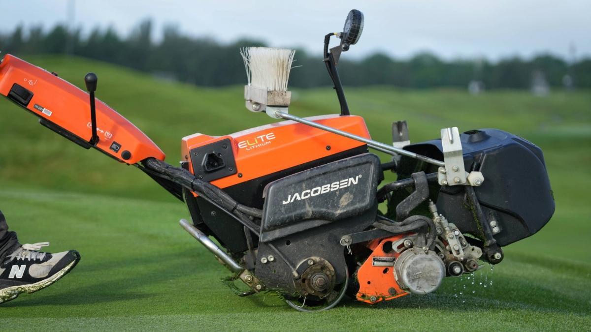 Eclipse 2 ELiTE (Sports/Reel Mowers) | Jacobsen