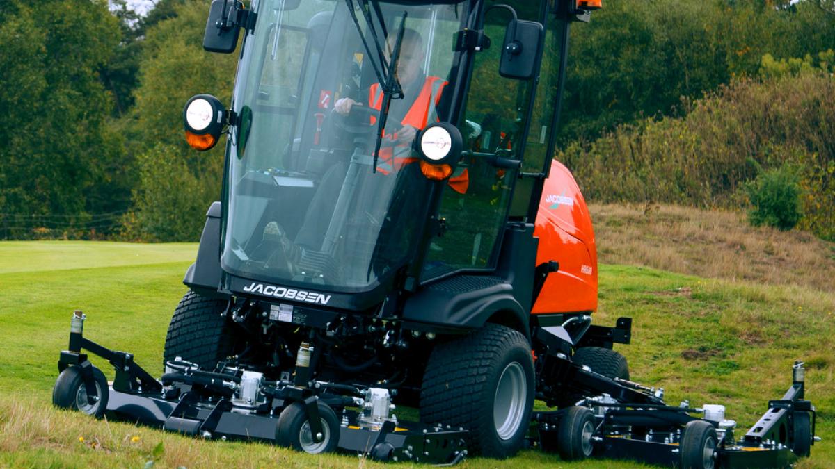 Mowers | Commercial | Jacobsen