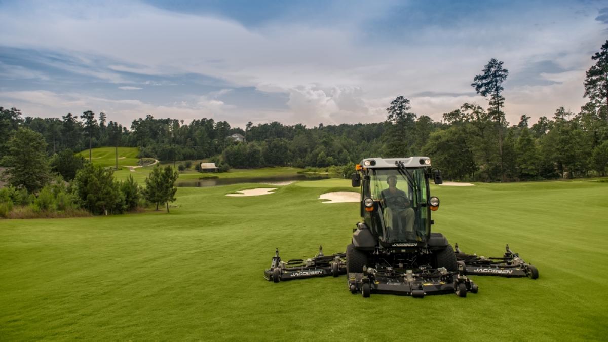 HR700 | Commercial | Jacobsen