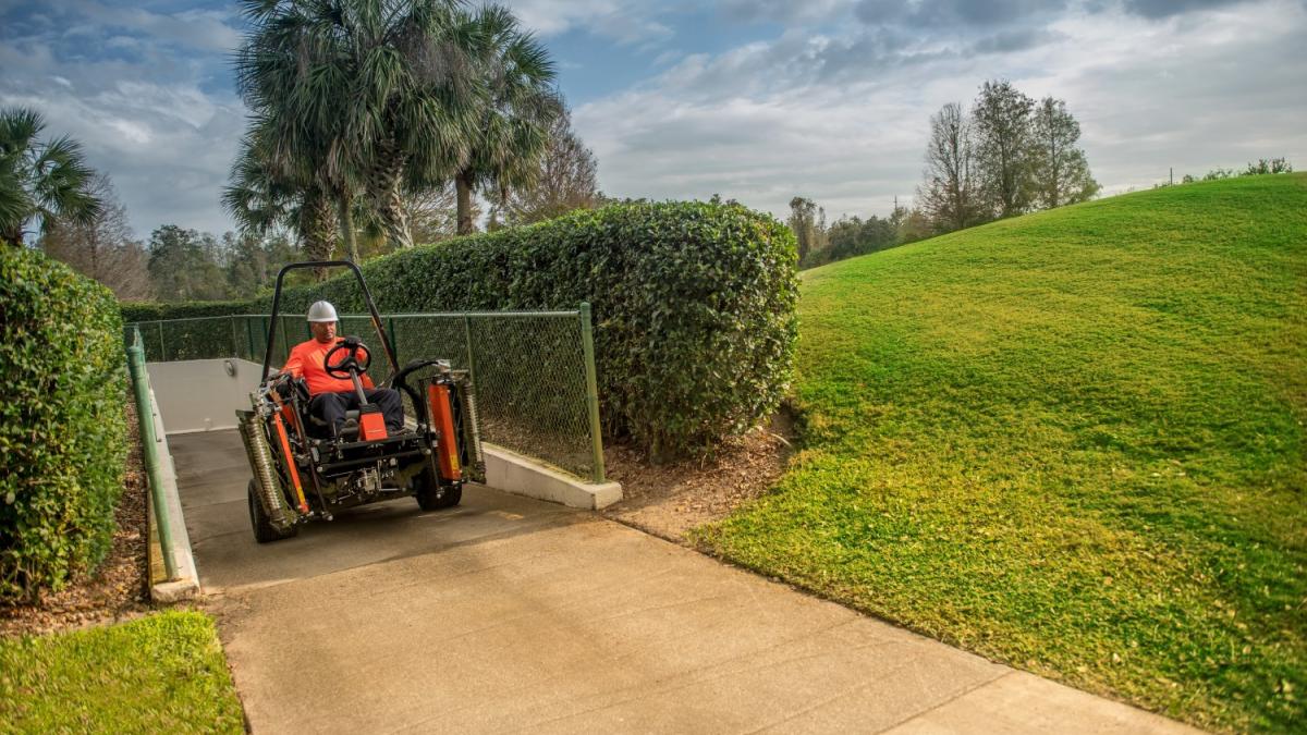 TR320 | Golf | Jacobsen