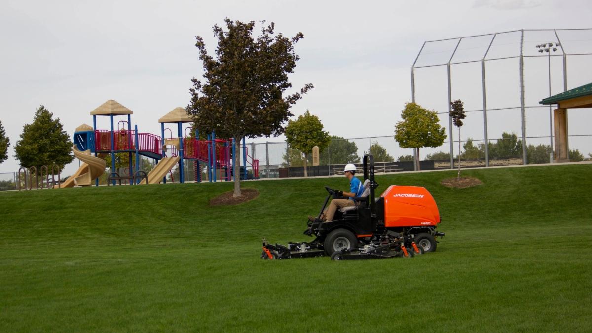 HR800 | Commercial | Jacobsen