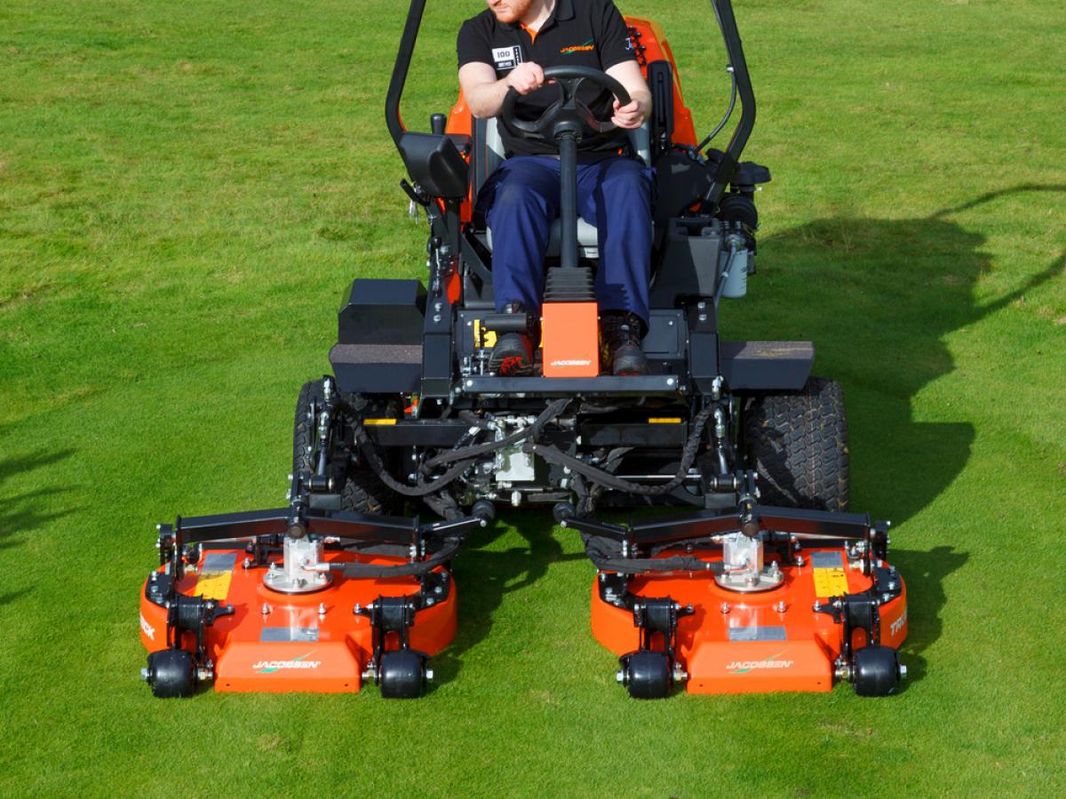 AR331 | Golf | Jacobsen