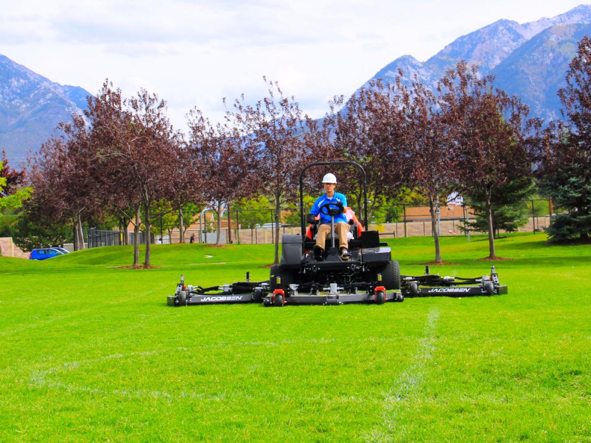 HR800 | Commercial | Jacobsen