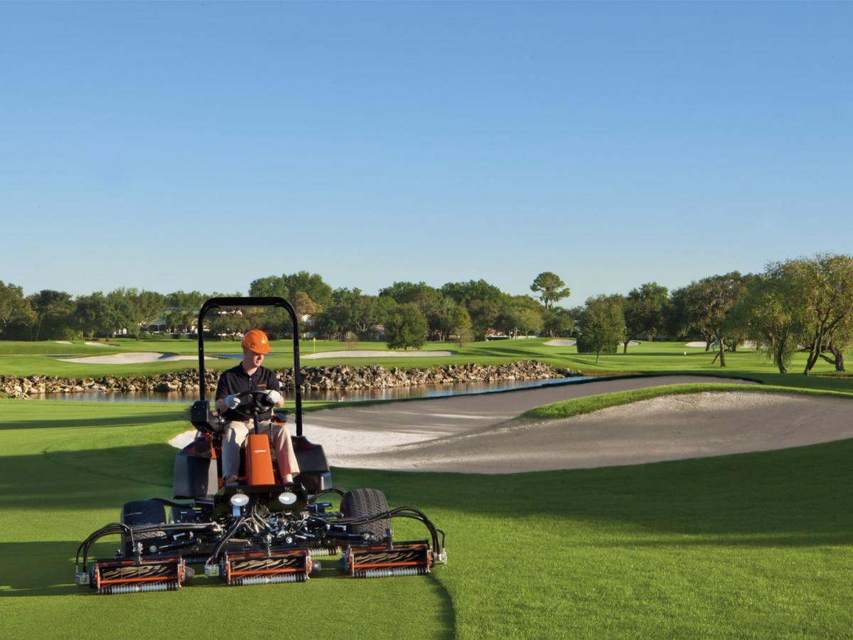 LF570 | Golf | Jacobsen