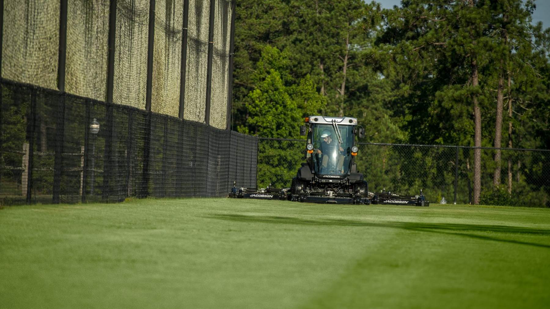 HR700 | Commercial | Jacobsen