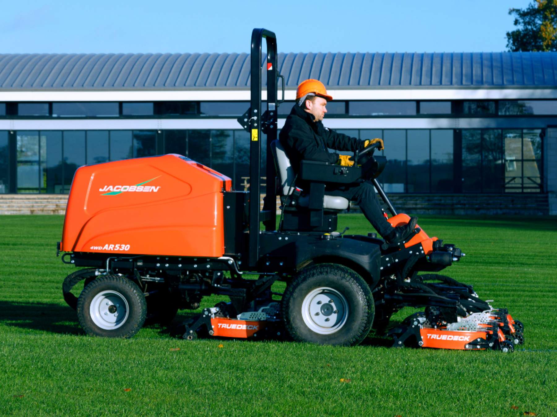 Sports Mowers | Jacobsen