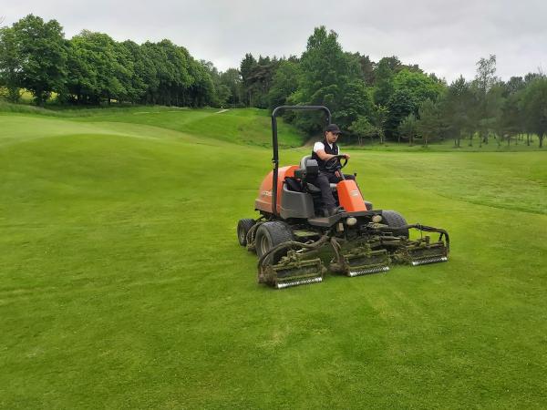 LF570 | Golf | Jacobsen