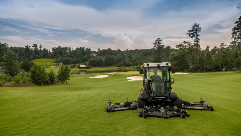 HR700 | Commercial | Jacobsen