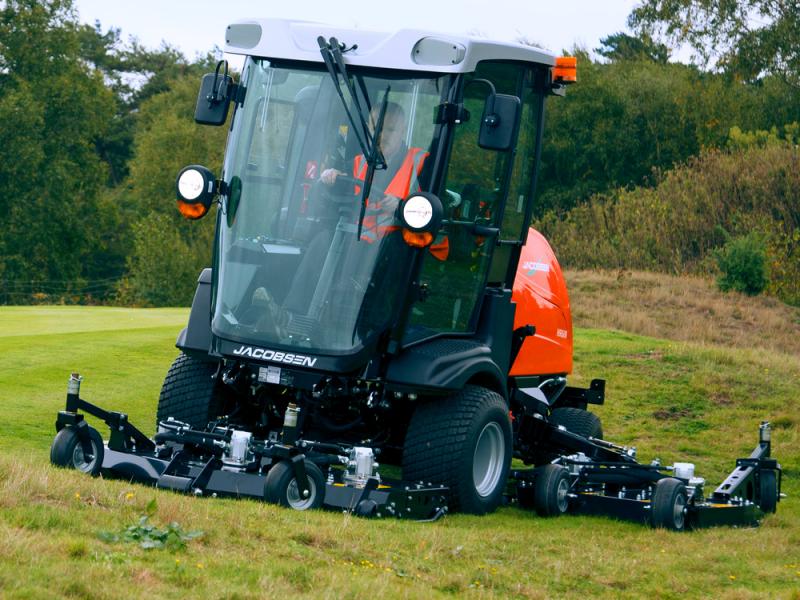 Mowers | Commercial | Jacobsen